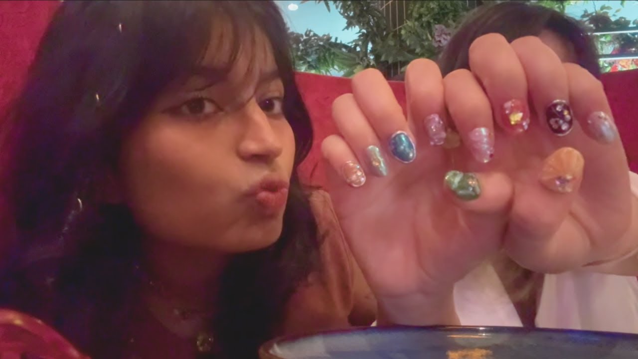 TAROT PICNIC VLOG 🧺 She dropped my lipstick into the void 😭 #wlw - YouTube