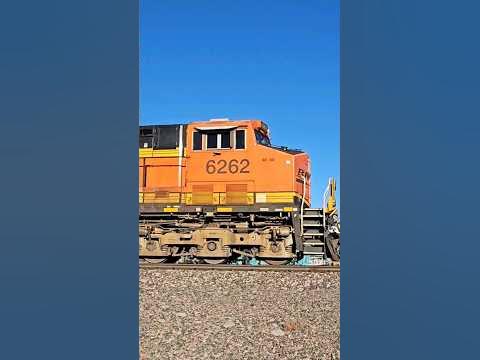 GE Power Leader ES44AC! Full Coal Train Southbound! BNSF 6262! - YouTube