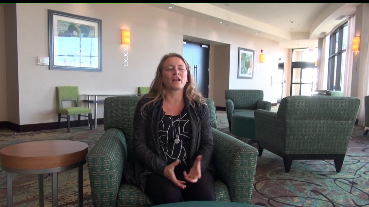 Retired Esthetician Compares Microcurrent - YouTube