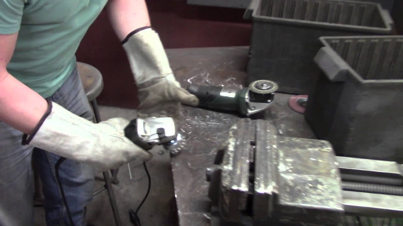 Man Gets Hit In The Face With A Wire Wheel - YouTube