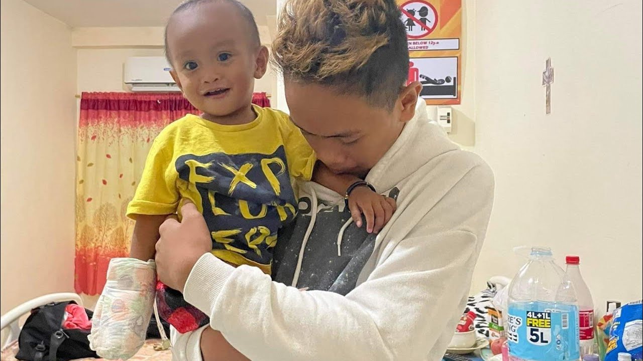 Bblove in the hospital - YouTube