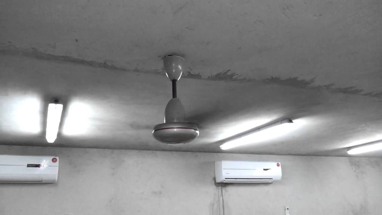 USHA Airking 60s Green model (fan 2) - YouTube