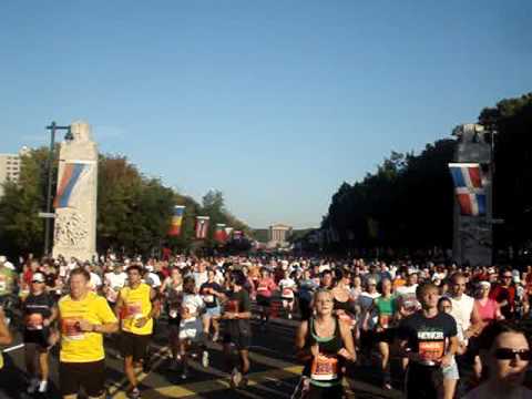 Philadelphia Distance Run 08 - YouTube