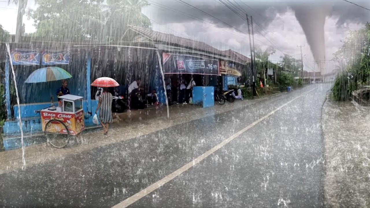 Super Strong Winds | Heavy Rain | Thunderstorms Which Hit my Village ...