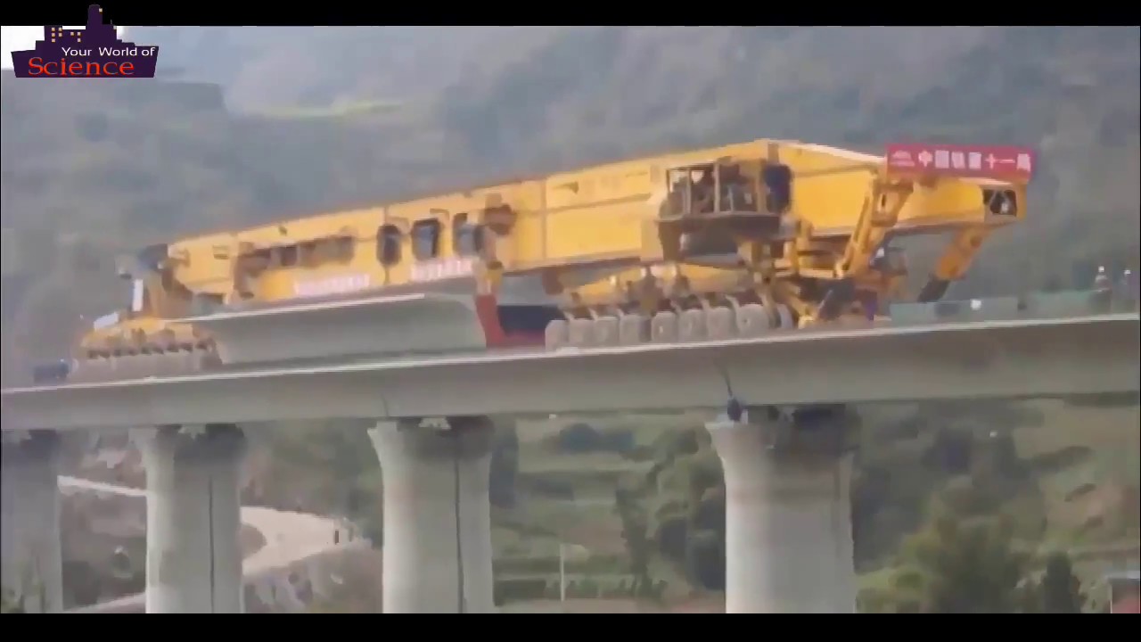 Bridge Construction Equipment (DLT) /massive bridge-building machine ...