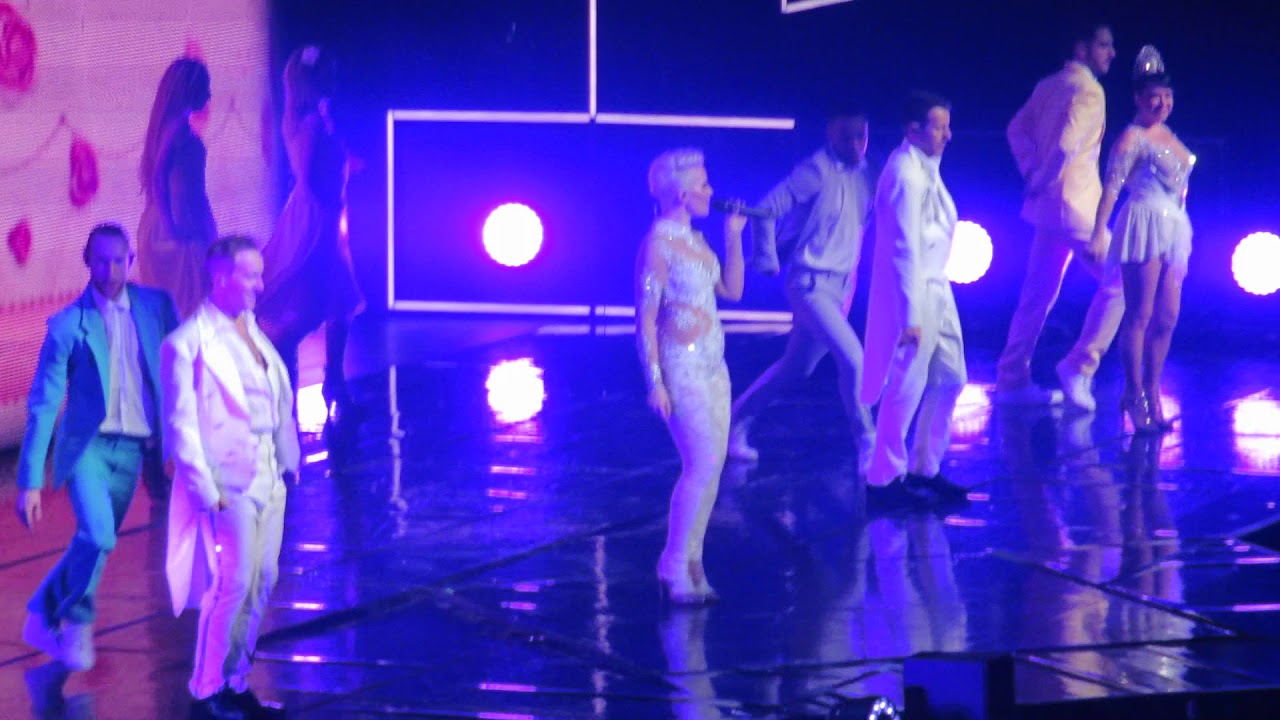 Steps - Tragedy (LIVE) - YouTube