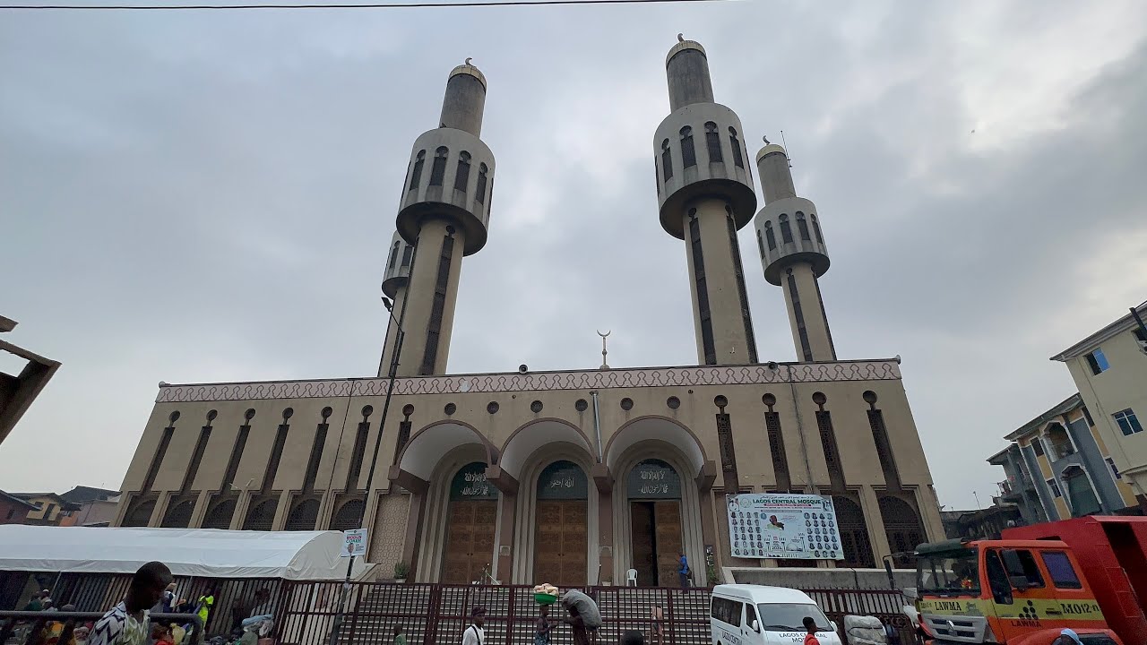 Central Mosque Lagos - YouTube
