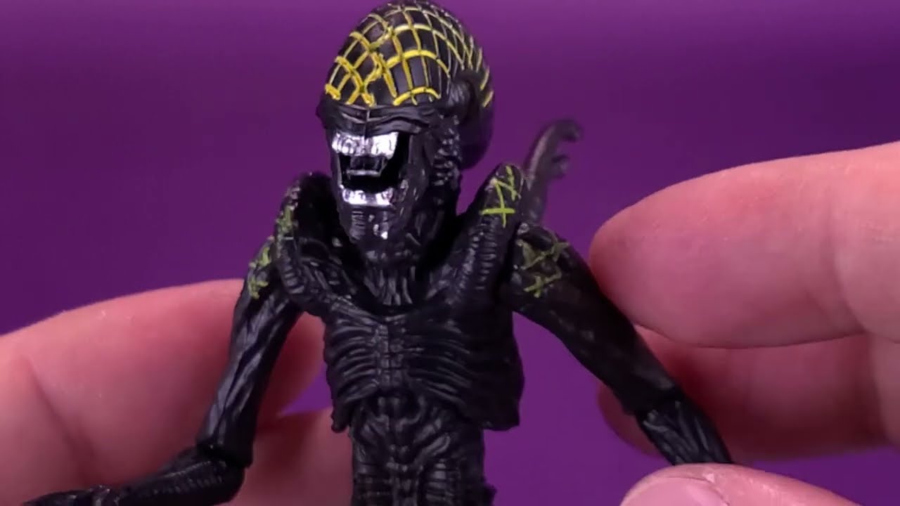 Hiya Toys AVP Grid Alien Exquisite Mini @The Review Spot - YouTube