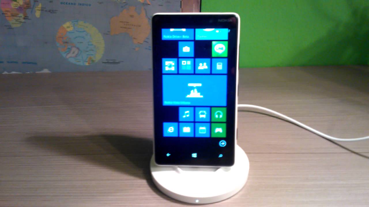 Nokia DT-910 el soporte de carga inalámbrica de Nokia - YouTube
