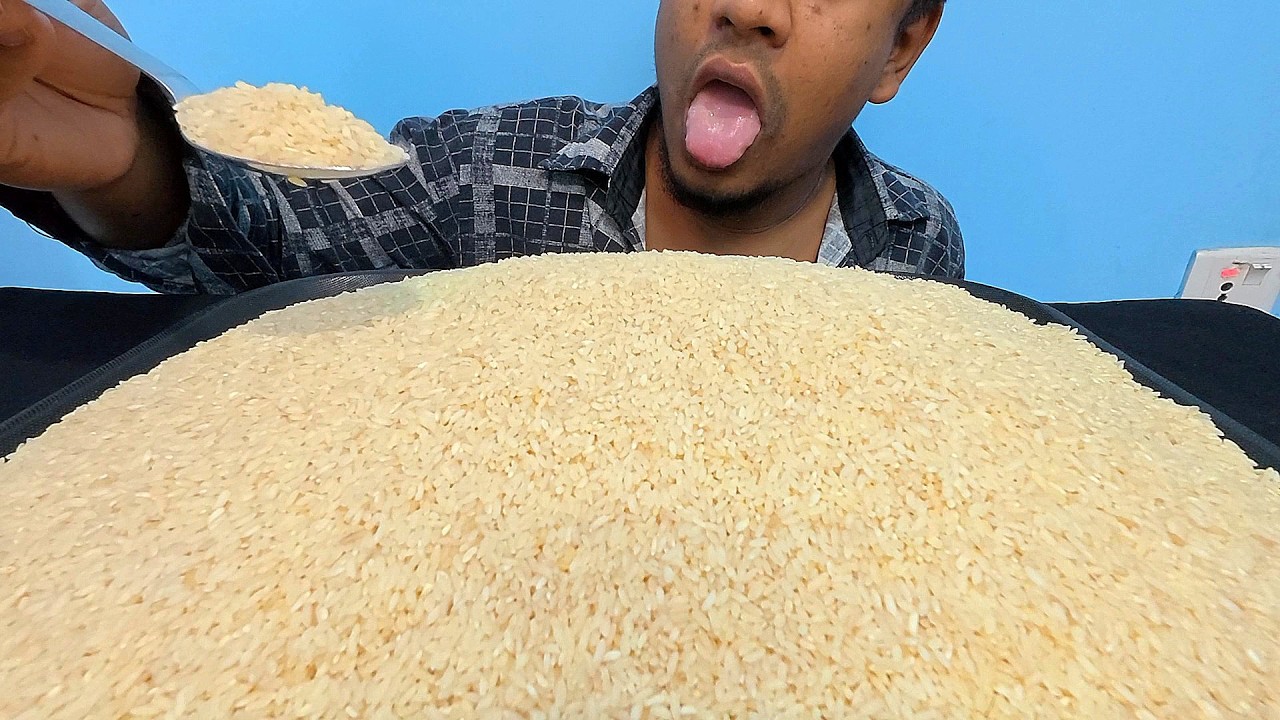 ASMR RAW RICE EATING || RAW RICE MUKBANG | RAW RICE | EATING RAW RICE ...