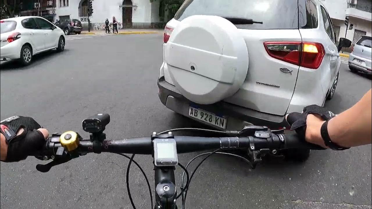 Pedaleando por el barrio de Flores, Calle Ramon Falcon, hasta Caballito ...