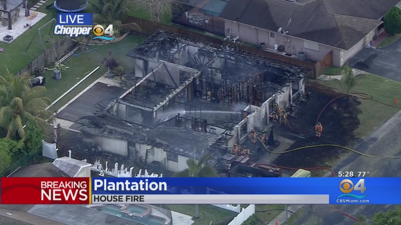 Fire Destroys Plantation Home - YouTube
