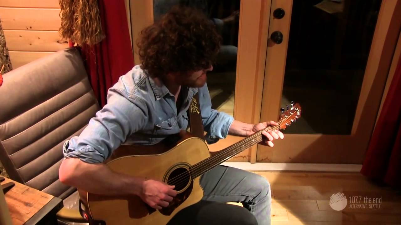 Vance Joy - Mess Is Mine (Acoustic) - YouTube