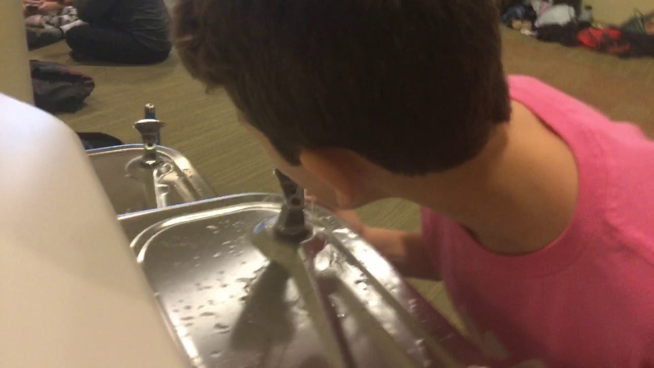 Mario Drinks water #26 - YouTube