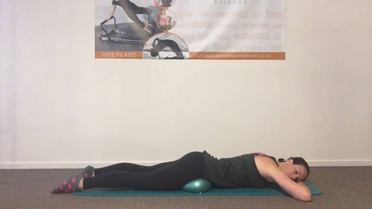 Psoas release with soft stability ball - YouTube