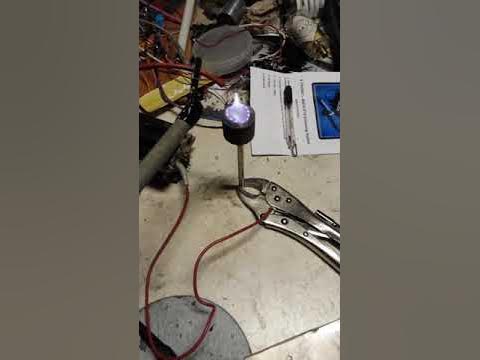High voltage flyback transformer powered by ZVS driver - YouTube