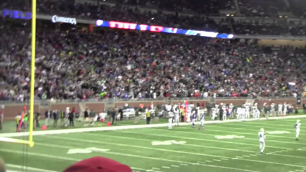 Two fans running on a NFL stadium! - YouTube