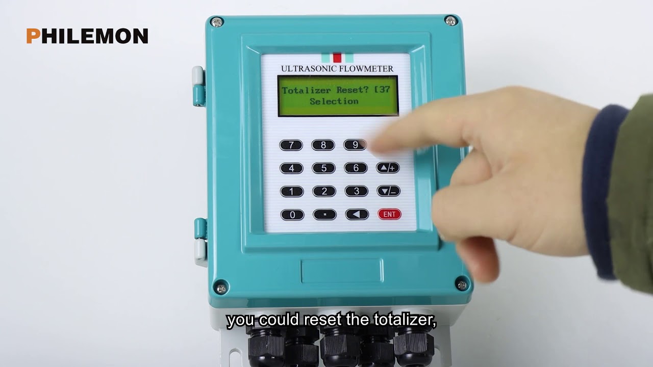 Wall mount ultraosnic flow meter totalizer setting - YouTube