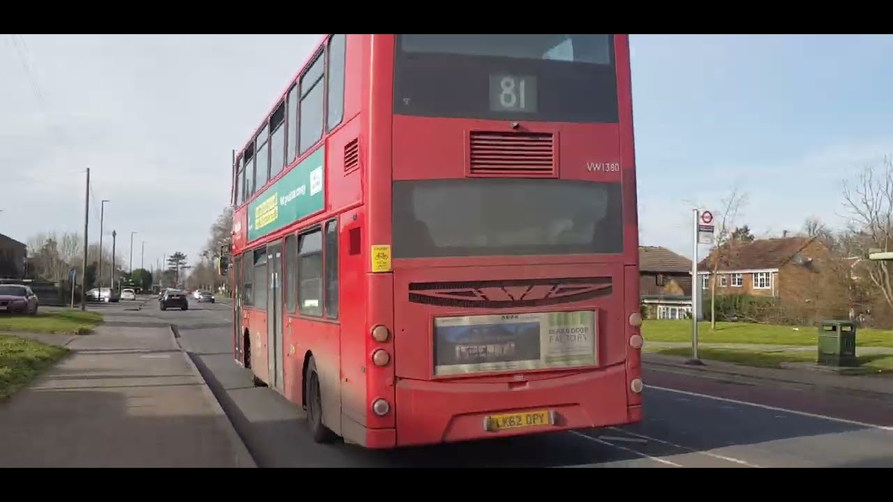 Here is the 81 bus in Heathrow Sunday 5 February 2023 - YouTube