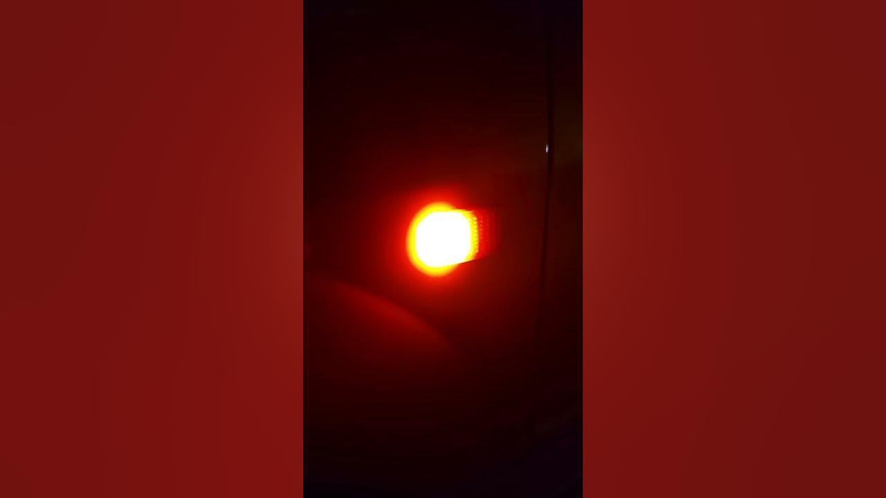 бегущий поворотник - YouTube