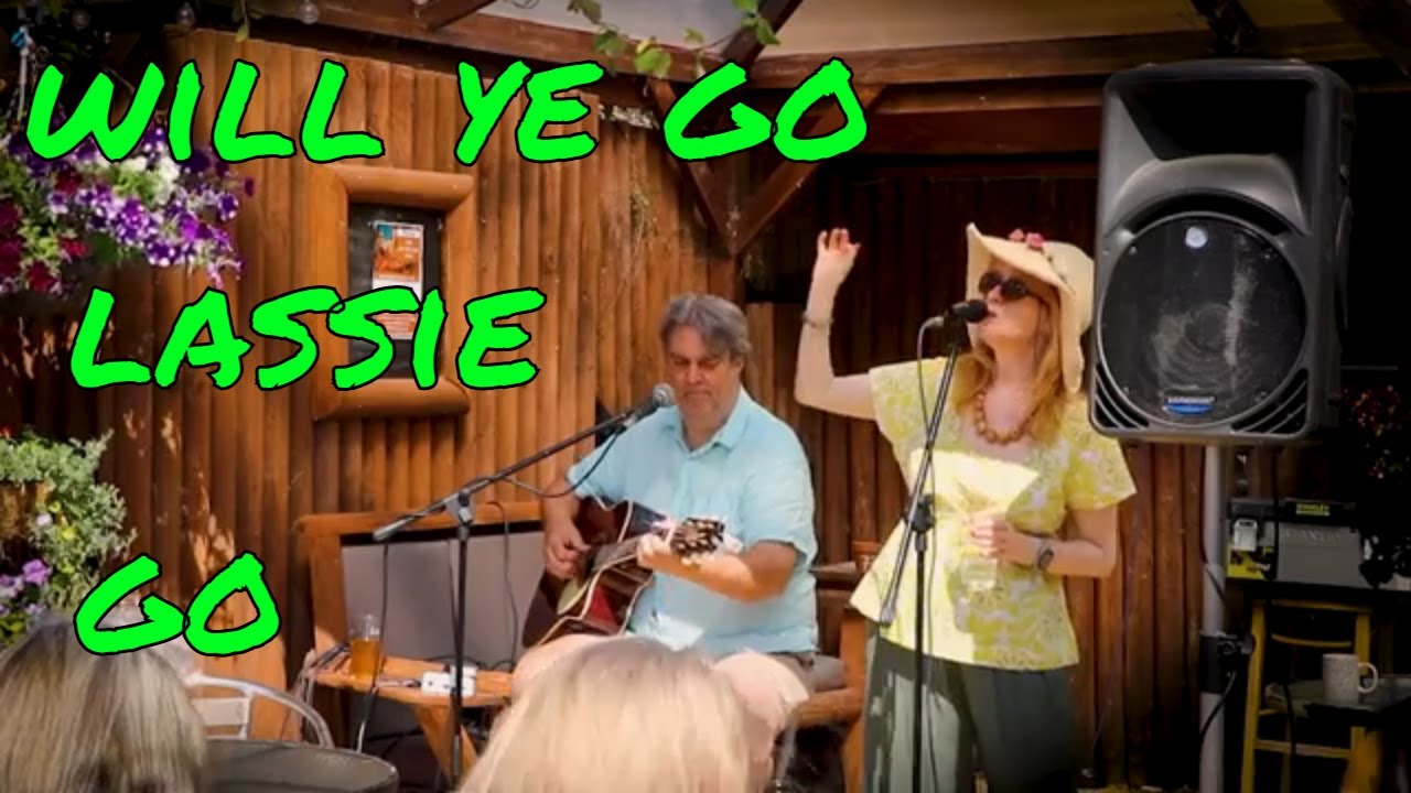 Unplugged-Alive-Acoustic Music Vibes In a Garden-Live performances of ...