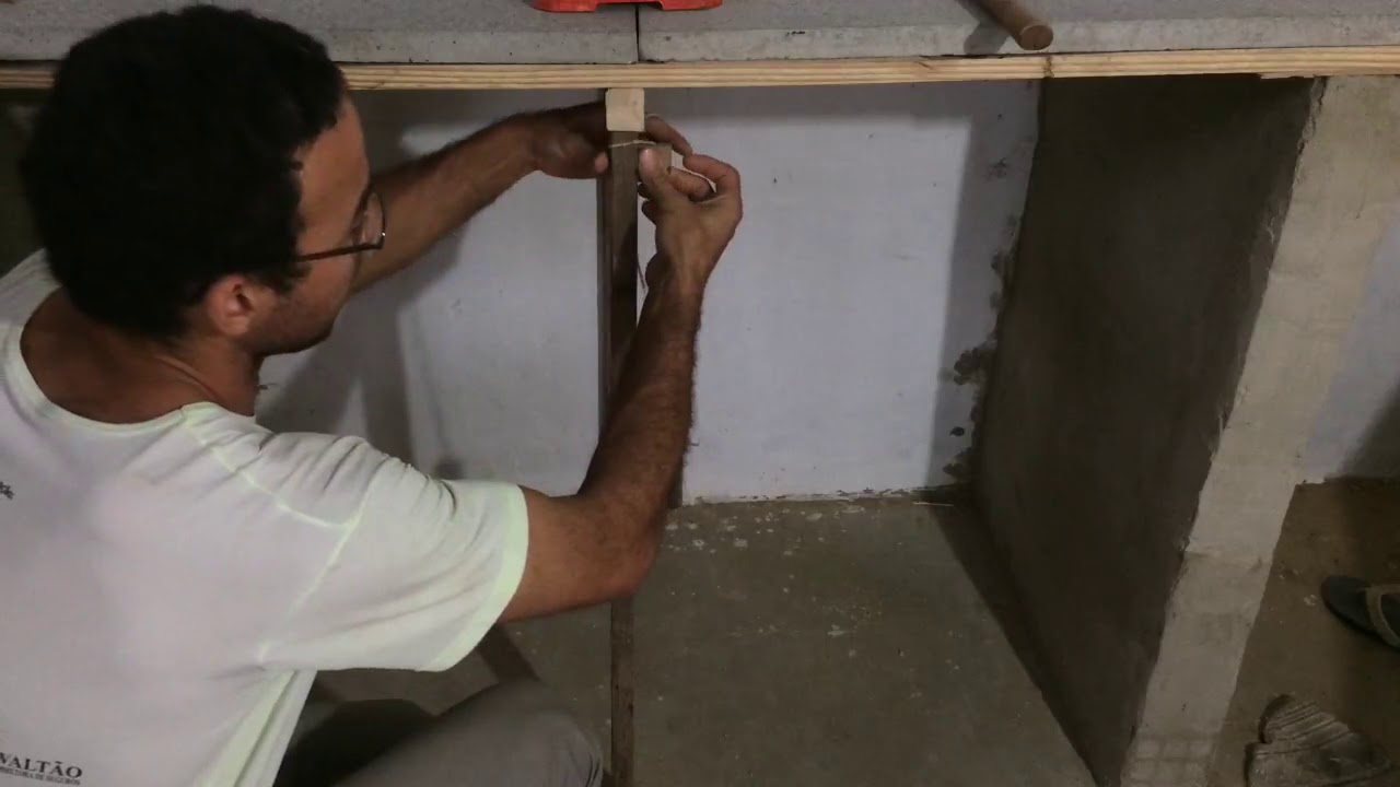 O que é prumo pra que serve como usar plumo alinhamento vertical - YouTube