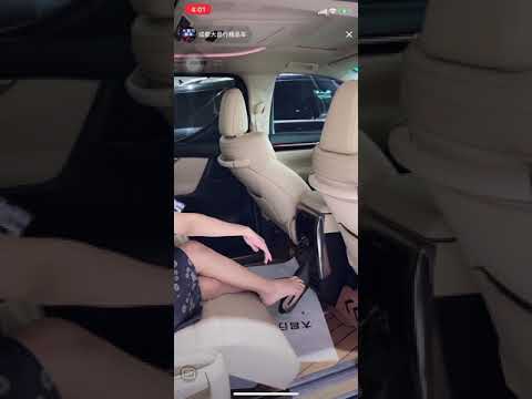Chinese girl shoeplay and shoeoff