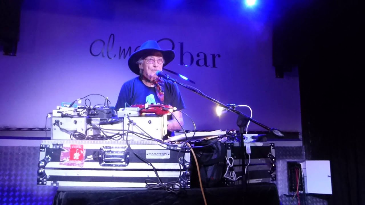 Silver Apples, live Barcelona 11-11-2014, part 1of4, "misty mountain ...