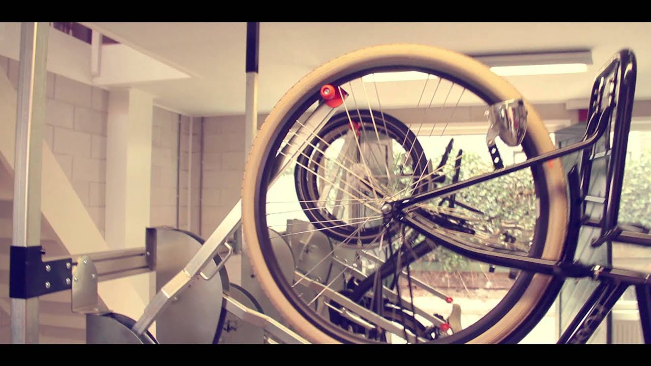 Wheelylift uniek fietsopbergsysteem - gun jezelf ruimte - YouTube
