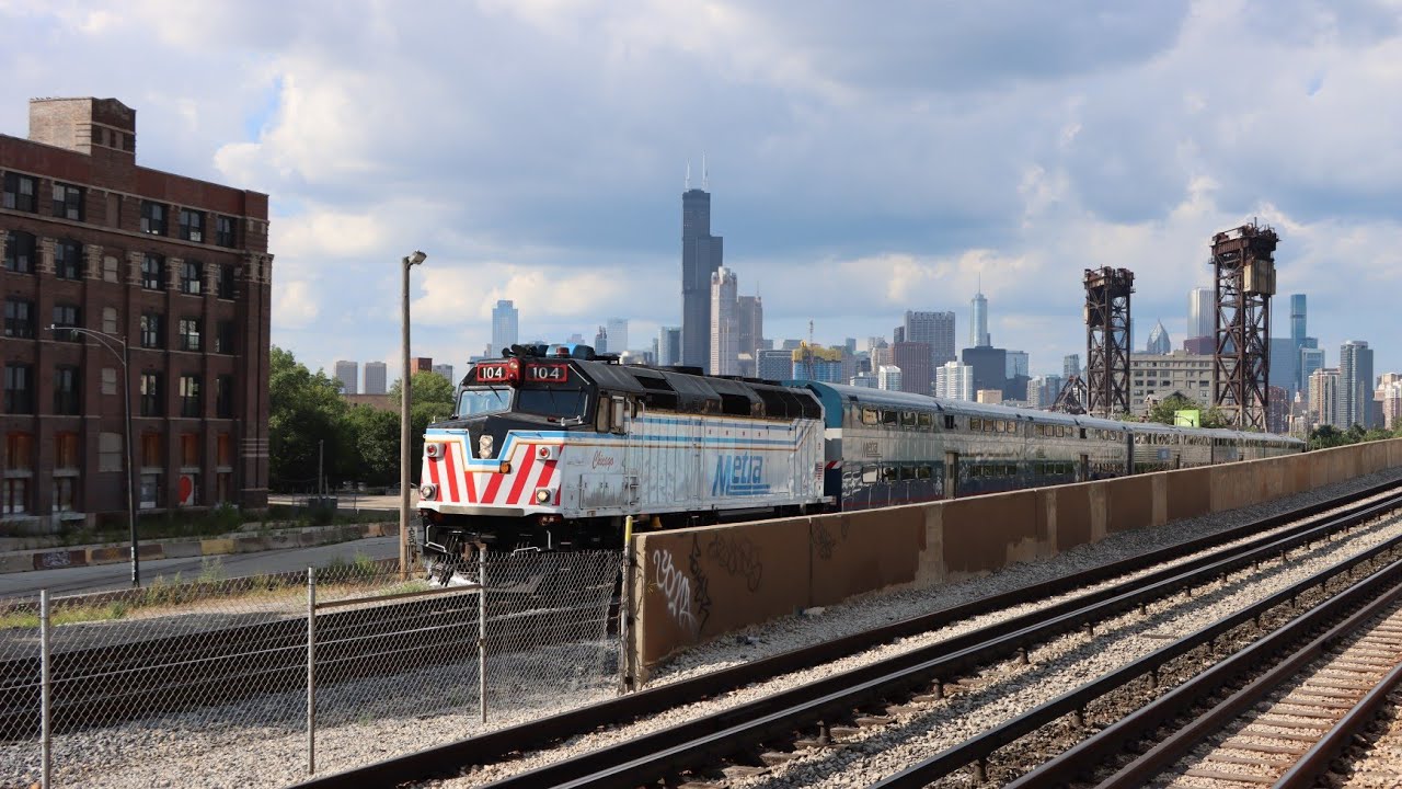 Metra Heritage Units #104 & #402 on Heritage Corridor + CTA Orange Line ...
