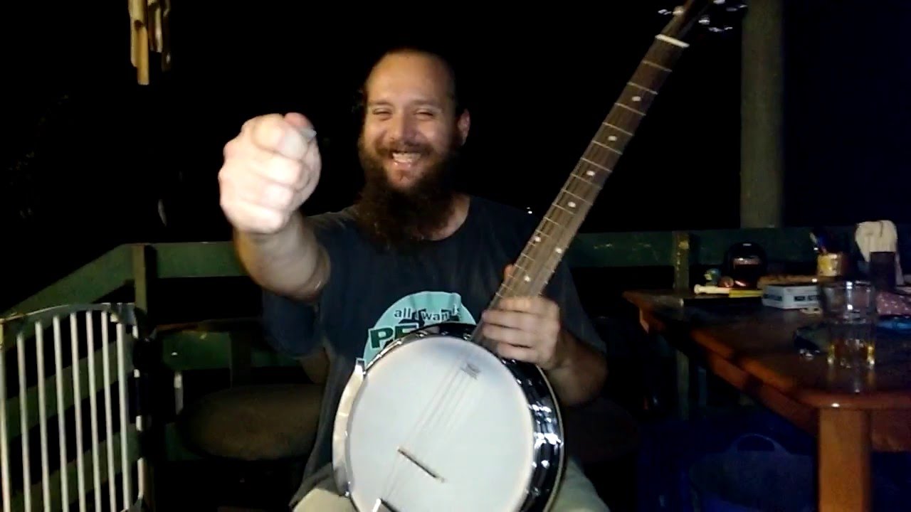 6 gallonish pie on a guitjo - YouTube