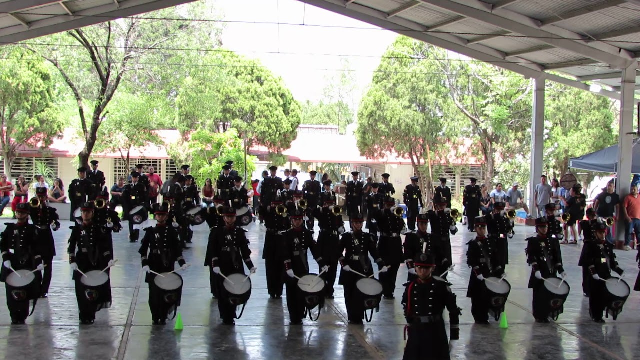 Banda de Guerra Delfines Sec 95 (Paso Redoblado) - YouTube