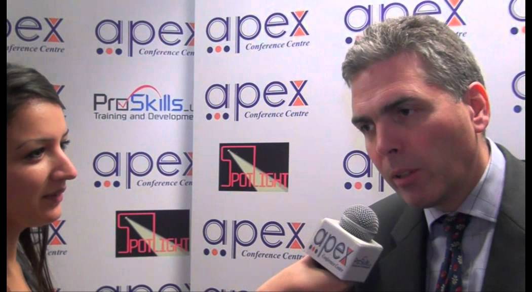 Interview Nick Hine - YouTube
