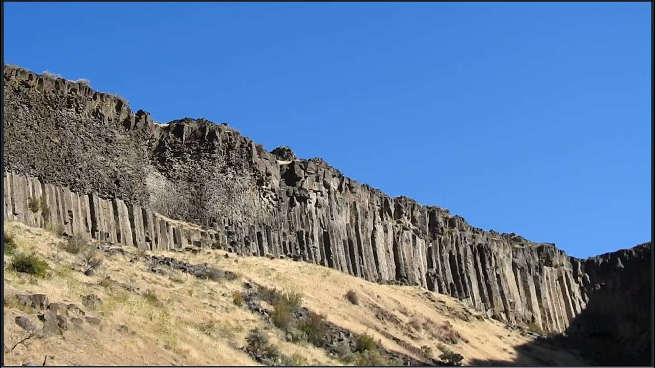 Idaho Roadside Rock formations look like Devils Tower - YouTube