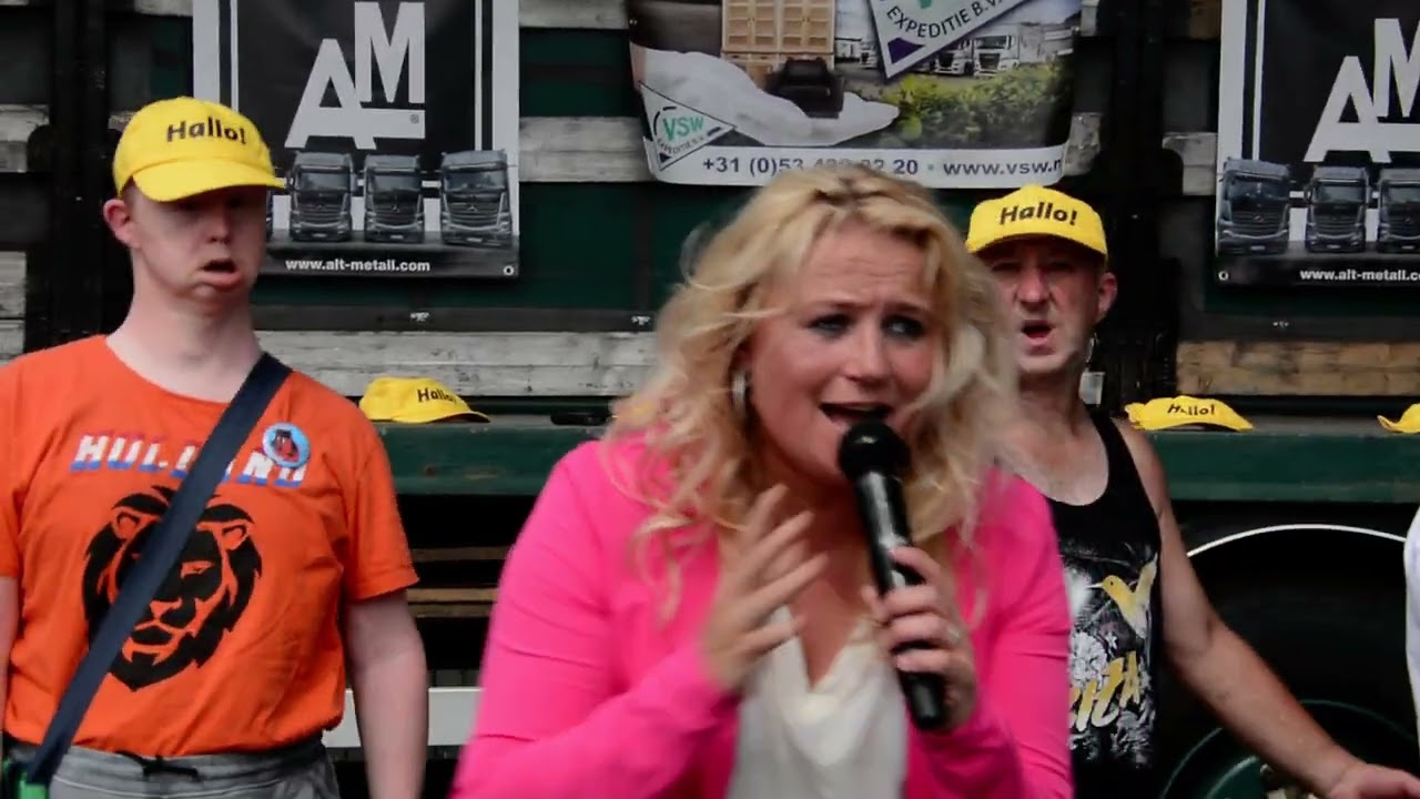 Tineke Willems - medley Kelly famly. - YouTube