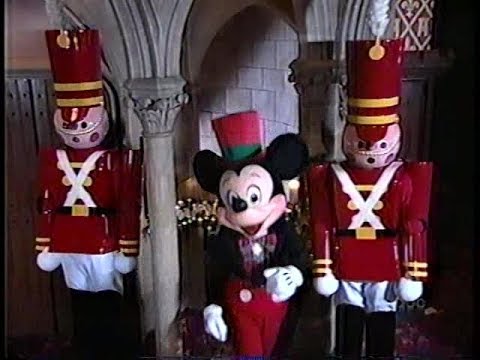 Disney Twas the Night Before Christmas Intro (December 2000)