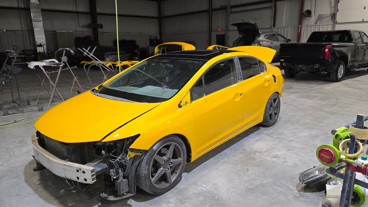 9th Gen Civic Si FINALLY Painted!!! 🔥 | Full Color Reveal - YouTube