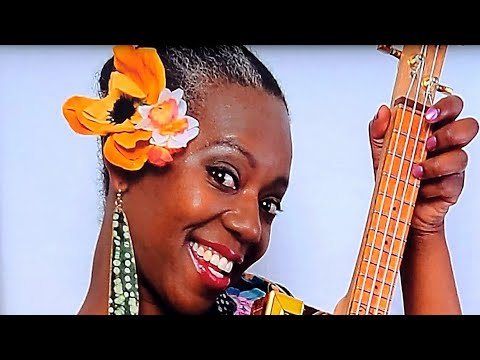 Kelle Jolly Live At The Dollywood Chapel Steps - YouTube