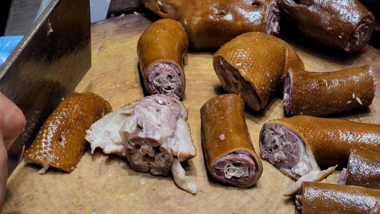 Long Long Yummy Marinated Goose Head & Neck，Juicy Goose Breast ...