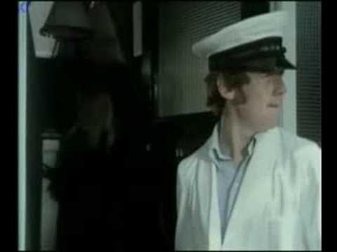 monty python ita - il lattaio - YouTube