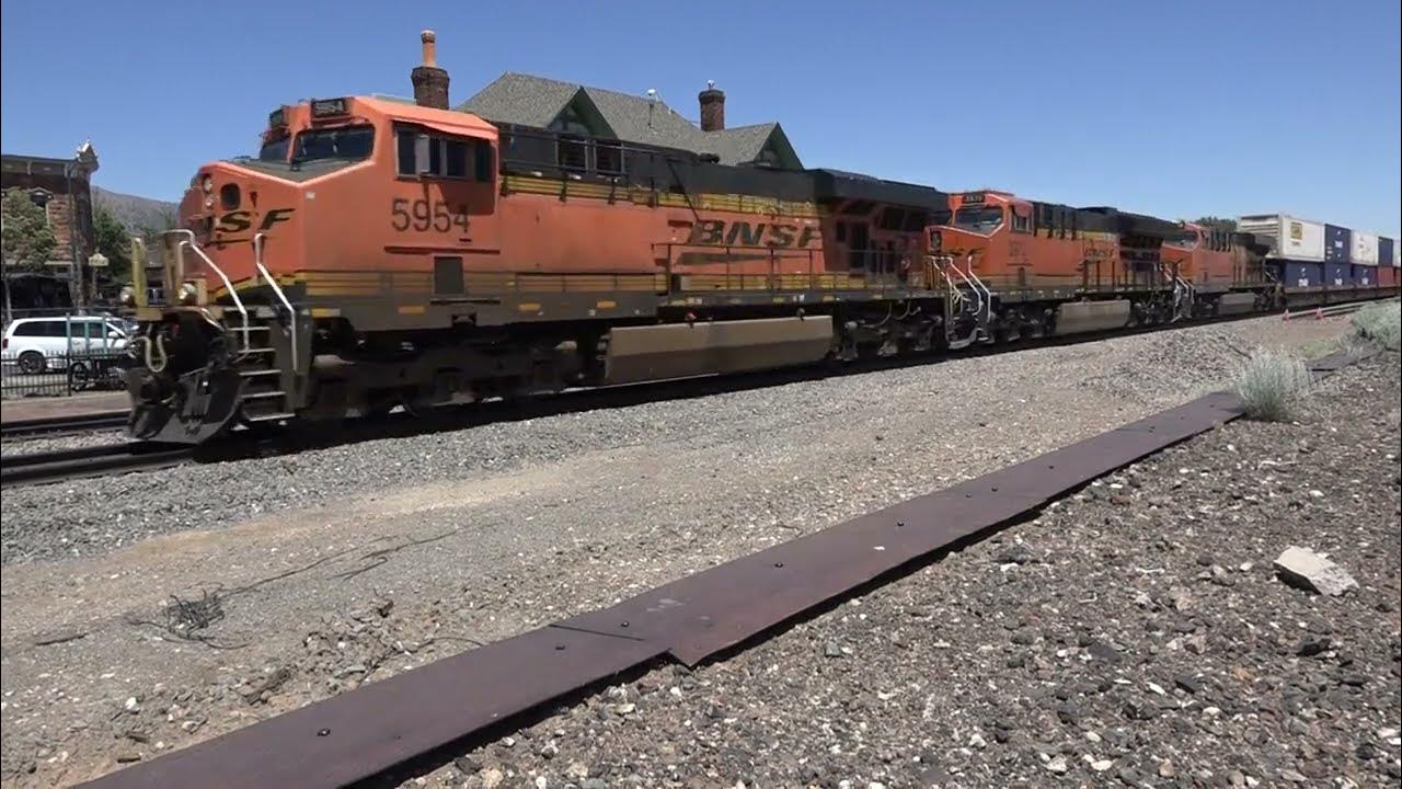 BNSF # 5954 WBD Intermodal train passes historic Santa Fe RR Flagstaff AZ depot 7/5/23 - YouTube