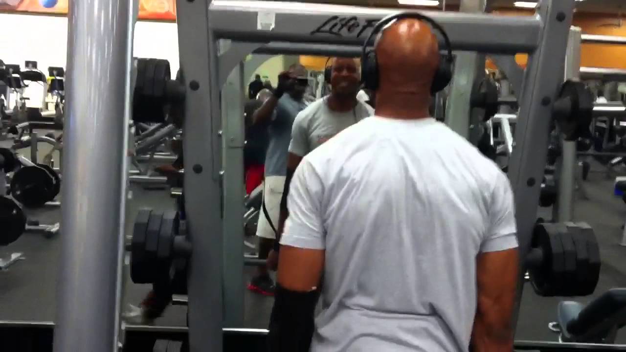 Smith Machine Rear Delt Shrug - YouTube