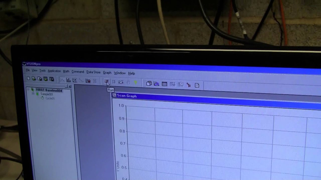 Thermo Evolution 300 UV VIS Spectrophotometer - YouTube