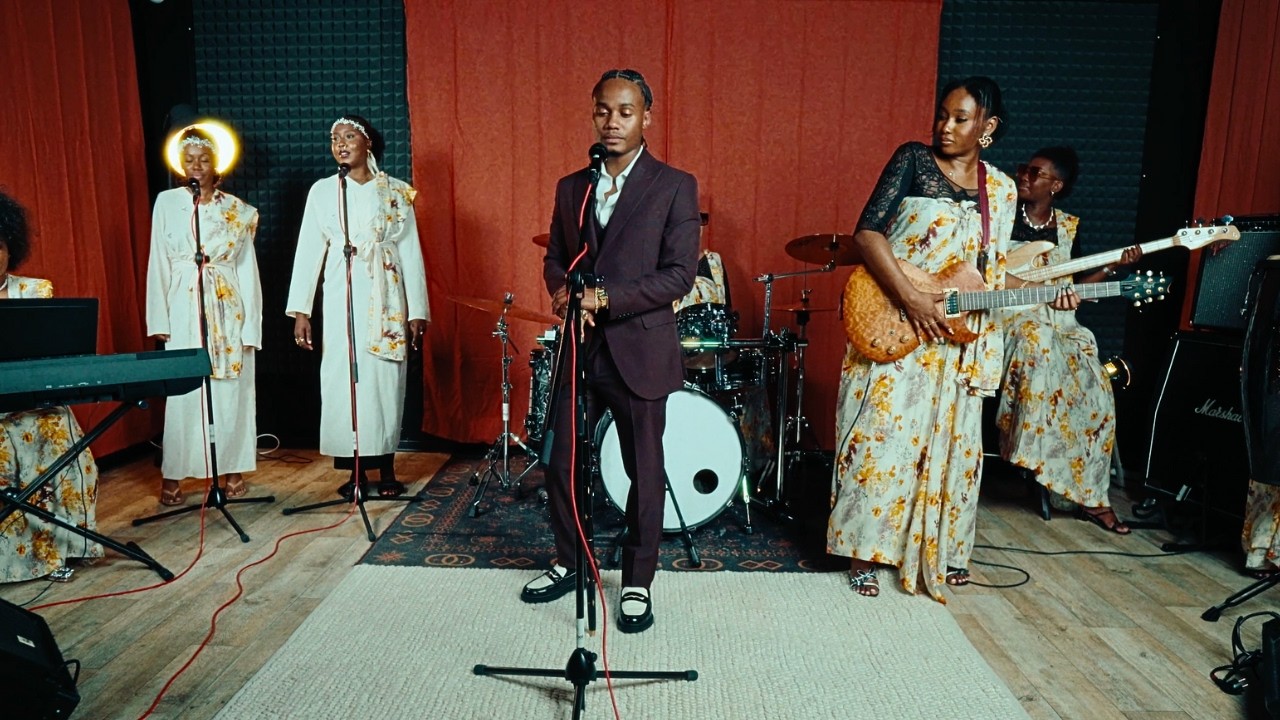 Daday - Bogôssi (Visualizer) x @NyoraShine - YouTube