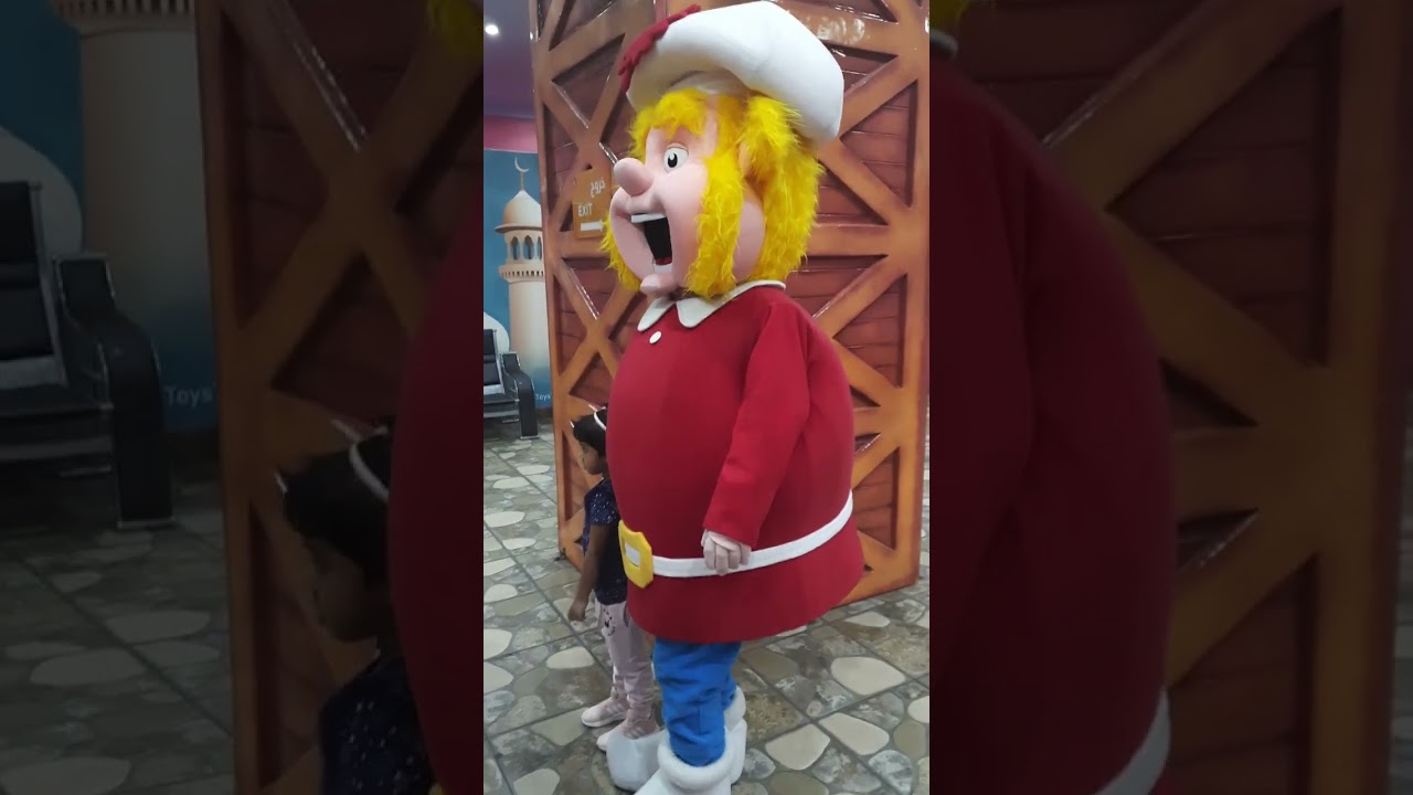 Loacker Mascot - YouTube