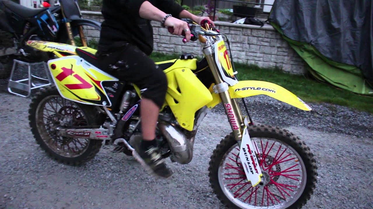 Suzuki RM 250 Walkaround - YouTube