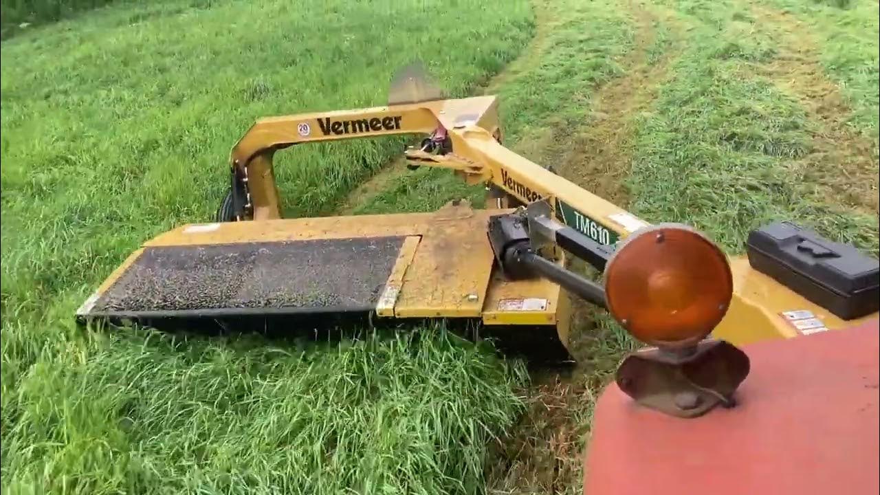 Baling Thick Second Cut Hay (2023) - YouTube
