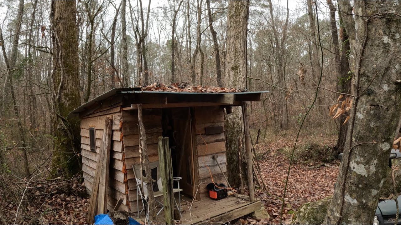 Off Grid Creek Side Cabin Venison Breakfast on Coleman Stove Alabama ...