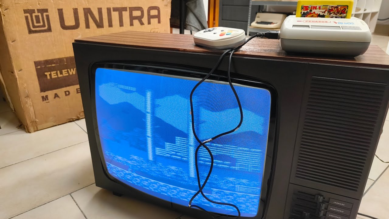 Unboxing nowego telewizora UNITRA na 500 subskrypcji!! - YouTube