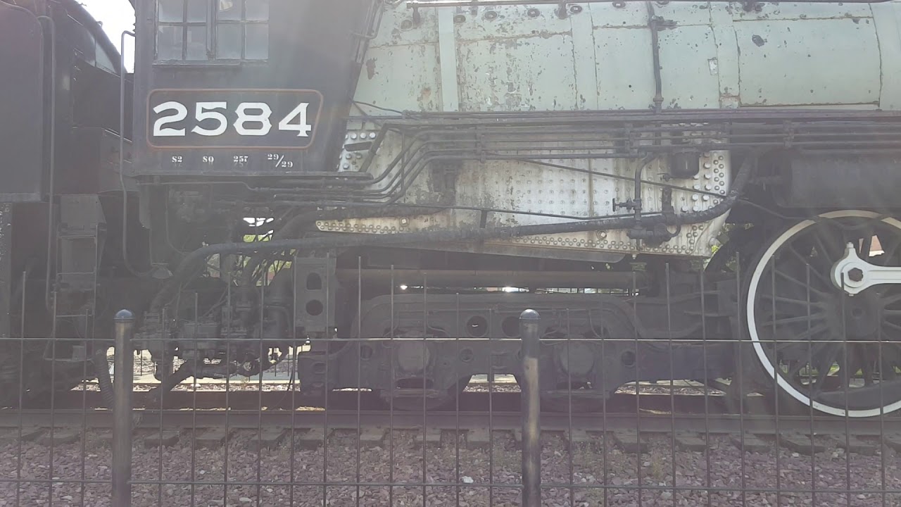 Great Northern Railway Steam Engine 2584 & Coal Tender Display Havre ...